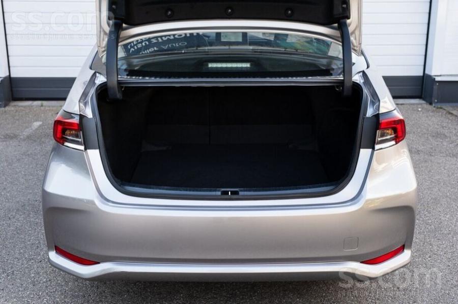 Pelēks Toyota Corolla 2021 Rīga, ar dzinēja tilpumu 1.80 L un nobraukumu 72 tūkst. km par 17950 €, foto 18 vietnē AUTOMOTO.COM.LV