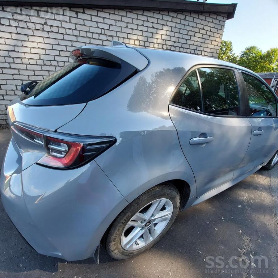 Grey Toyota Corolla 2021 in Riga, with an engine capacity of 1.80 L and mileage of 53 thousand km for 14500 €, photo 8 on AUTOMOTO.COM.LV