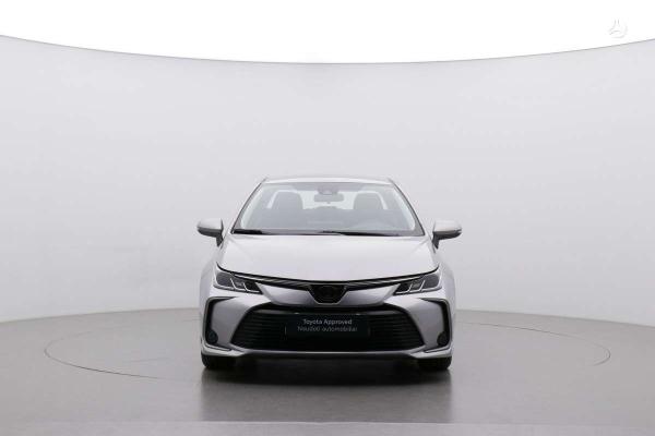 Grey Toyota Corolla 2021 in Vilnius, with an engine capacity of 1.49 L and mileage of 76 thousand km for 16500 €, photo 6 on AUTOMOTO.COM.LV