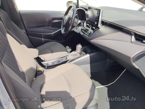 Pelēks Toyota Corolla 2021 Tallina, ar dzinēja tilpumu 1.80 L un nobraukumu 80 tūkst. km par 18995 €, foto 6 vietnē AUTOMOTO.COM.LV