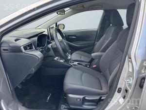 Grey Toyota Corolla 2021 in Riga, with an engine capacity of 1.50 L and mileage of 137 thousand km for 12820 €, photo 10 on AUTOMOTO.COM.LV