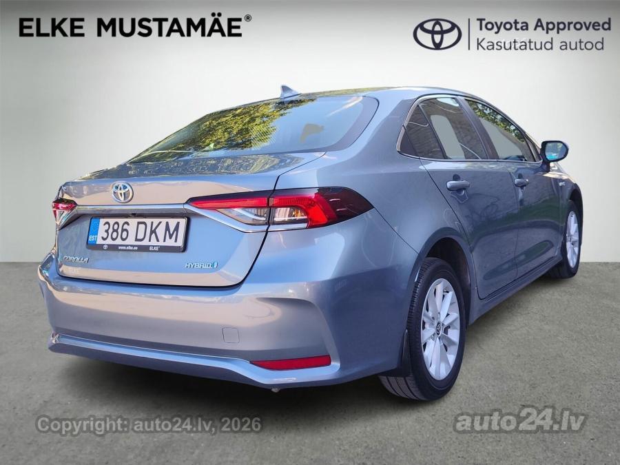 Grey Toyota Corolla 2021 in Tallinn, with an engine capacity of 1.80 L and mileage of 114 thousand km for 17495 €, photo 3 on AUTOMOTO.COM.LV