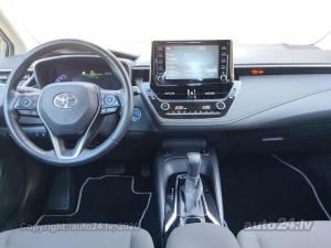 Grey Toyota Corolla 2021 in Tallinn, with an engine capacity of 1.80 L and mileage of 114 thousand km for 17495 €, photo 9 on AUTOMOTO.COM.LV