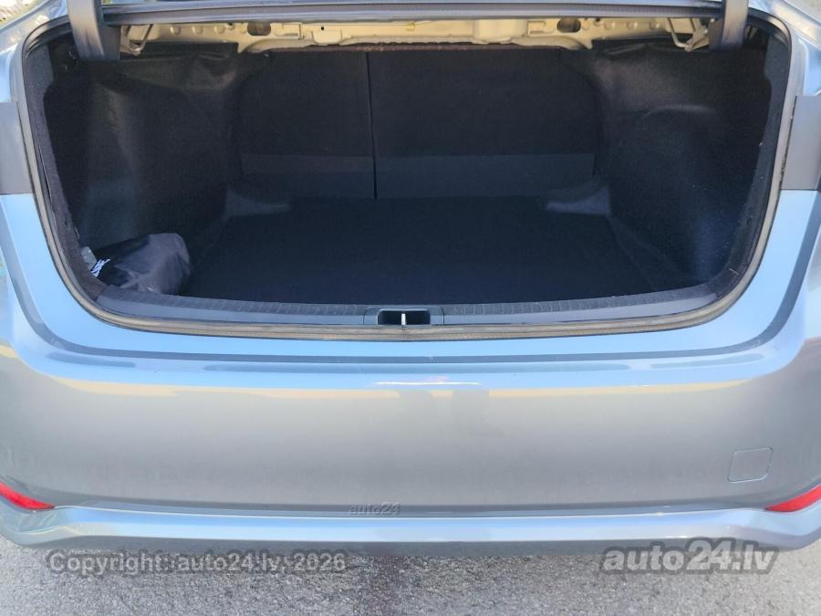 Grey Toyota Corolla 2021 in Tallinn, with an engine capacity of 1.80 L and mileage of 114 thousand km for 17495 €, photo 11 on AUTOMOTO.COM.LV