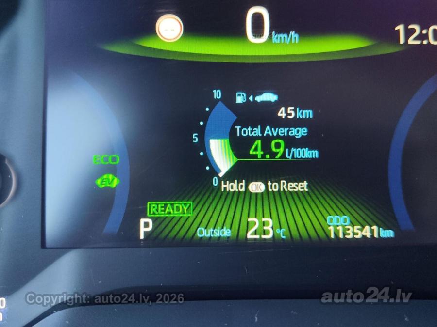 Grey Toyota Corolla 2021 in Tallinn, with an engine capacity of 1.80 L and mileage of 114 thousand km for 17495 €, photo 14 on AUTOMOTO.COM.LV
