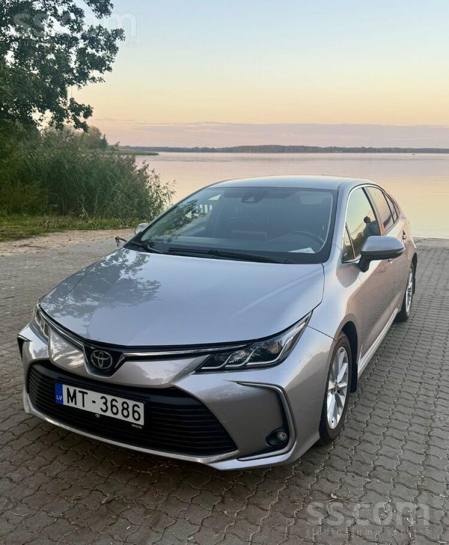Pelēks Toyota Corolla 2021 Rīga, ar dzinēja tilpumu 1.60 L un nobraukumu 116 tūkst. km par 17500 €, foto 3 vietnē AUTOMOTO.COM.LV