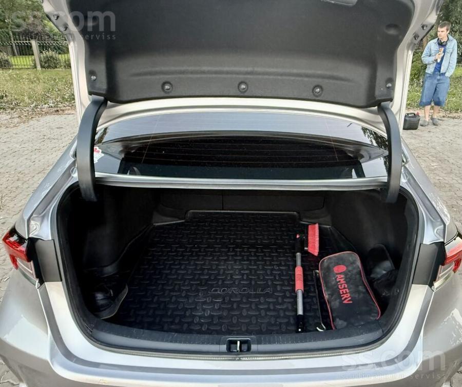 Pelēks Toyota Corolla 2021 Rīga, ar dzinēja tilpumu 1.60 L un nobraukumu 116 tūkst. km par 17500 €, foto 8 vietnē AUTOMOTO.COM.LV