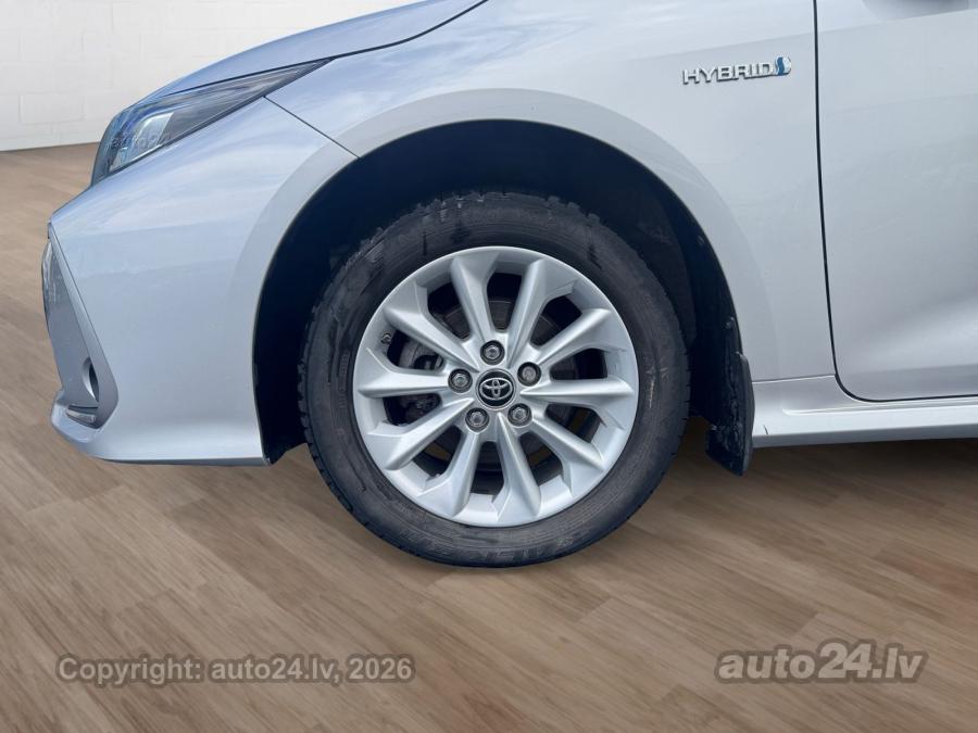 Grey Toyota Corolla 2021 in Paide, with an engine capacity of 1.80 L and mileage of 53 thousand km for 16990 €, photo 16 on AUTOMOTO.COM.LV