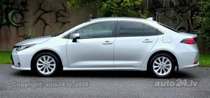 Grey Toyota Corolla 2021 in Tallinn, with an engine capacity of 1.50 L and mileage of 39 thousand km for 17990 €, photo 7 on AUTOMOTO.COM.LV