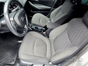 Grey Toyota Corolla 2021 in Tallinn, with an engine capacity of 1.50 L and mileage of 39 thousand km for 17990 €, photo 11 on AUTOMOTO.COM.LV
