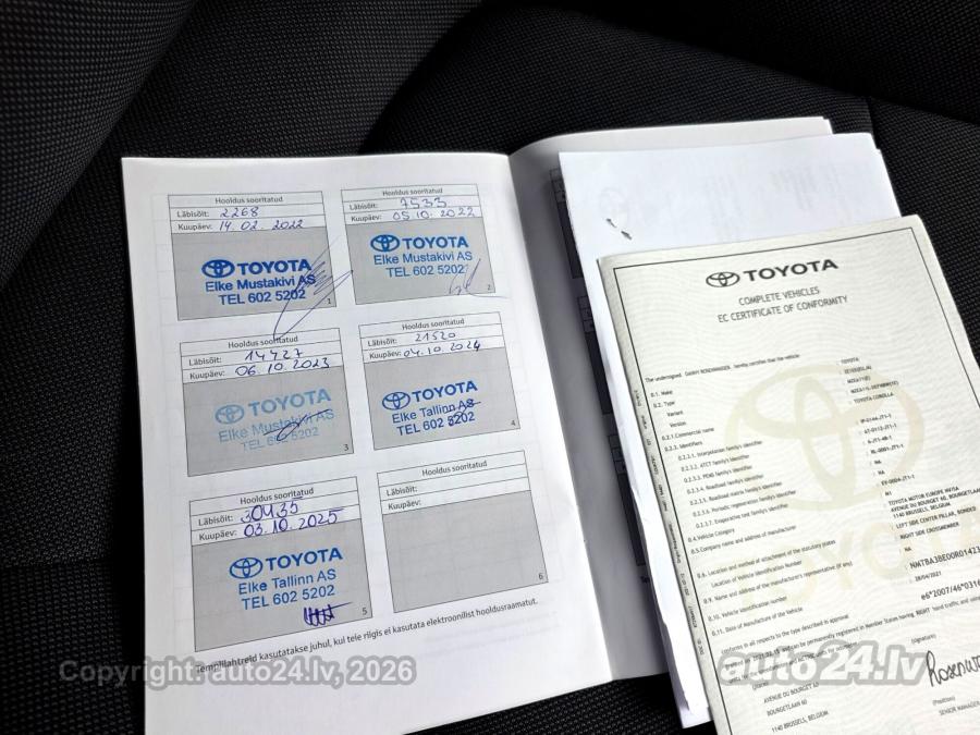 Grey Toyota Corolla 2021 in Tallinn, with an engine capacity of 1.50 L and mileage of 39 thousand km for 17990 €, photo 15 on AUTOMOTO.COM.LV