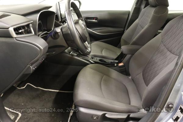 Pelēks Toyota Corolla 2022 Tallina, ar dzinēja tilpumu 1.80 L un nobraukumu 17 tūkst. km par 23250 €, foto 11 vietnē AUTOMOTO.COM.LV