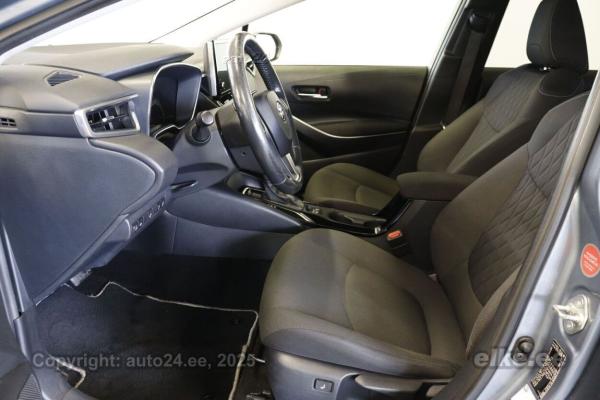 Pelēks Toyota Corolla 2022 Tallina, ar dzinēja tilpumu 1.80 L un nobraukumu 113 tūkst. km par 18490 €, foto 11 vietnē AUTOMOTO.COM.LV