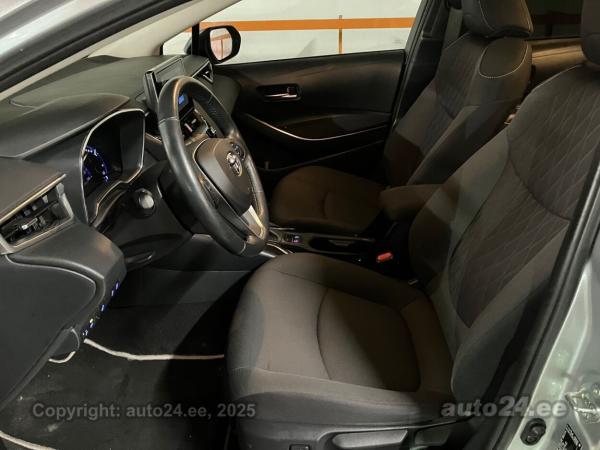 Pelēks Toyota Corolla 2022 Tallina, ar dzinēja tilpumu 1.80 L un nobraukumu 112 tūkst. km par 17890 €, foto 11 vietnē AUTOMOTO.COM.LV