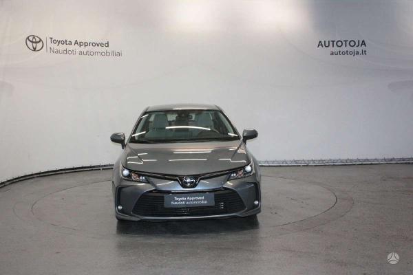 Pelēks Toyota Corolla 2022 Kauņa, ar dzinēja tilpumu 1.49 L un nobraukumu 107 tūkst. km par 16900 €, foto 5 vietnē AUTOMOTO.COM.LV