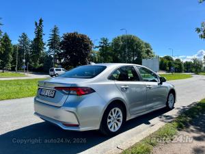 Pelēks Toyota Corolla 2022 Tallina, ar dzinēja tilpumu 1.50 L un nobraukumu 186 tūkst. km par 12900 €, foto 8 vietnē AUTOMOTO.COM.LV