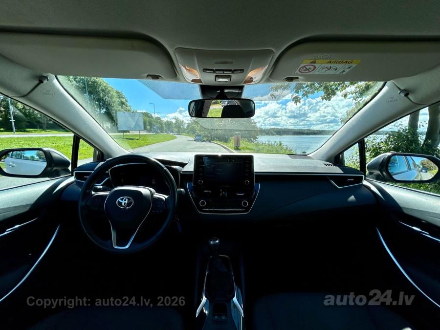 Pelēks Toyota Corolla 2022 Tallina, ar dzinēja tilpumu 1.50 L un nobraukumu 186 tūkst. km par 12900 €, foto 12 vietnē AUTOMOTO.COM.LV
