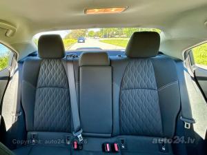 Pelēks Toyota Corolla 2022 Tallina, ar dzinēja tilpumu 1.50 L un nobraukumu 186 tūkst. km par 12900 €, foto 15 vietnē AUTOMOTO.COM.LV