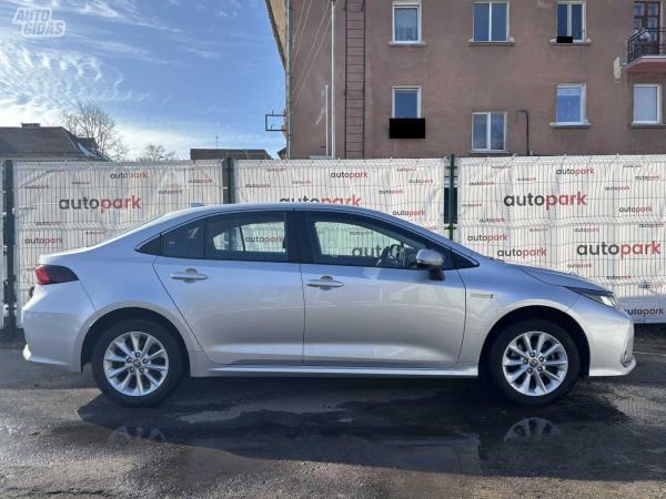 Pelēks Toyota Corolla 2022 Viļņa, ar dzinēja tilpumu 1.80 L un nobraukumu 93 tūkst. km par 17900 €, foto 6 vietnē AUTOMOTO.COM.LV