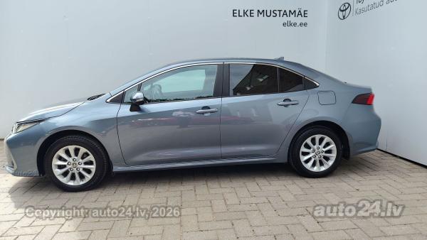 Grey Toyota Corolla 2022 in Tallinn, with an engine capacity of 1.80 L and mileage of 151 thousand km for 17795 €, photo 3 on AUTOMOTO.COM.LV