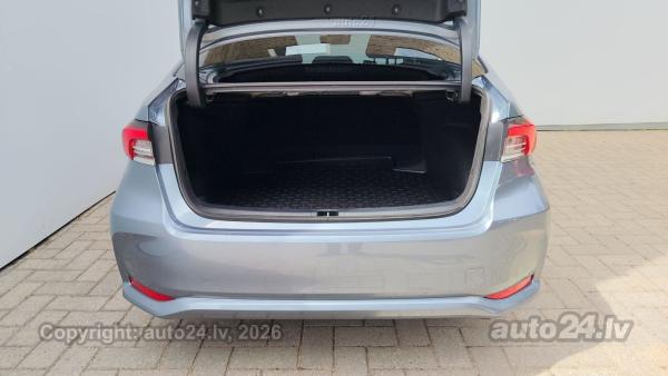 Grey Toyota Corolla 2022 in Tallinn, with an engine capacity of 1.80 L and mileage of 151 thousand km for 17795 €, photo 10 on AUTOMOTO.COM.LV
