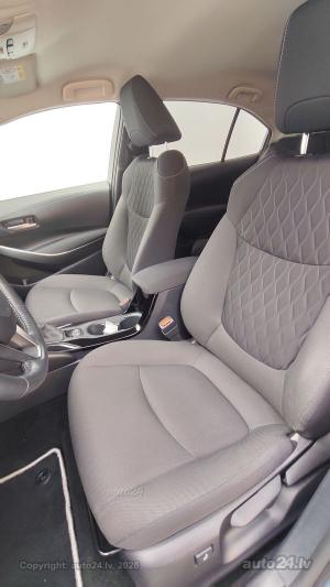 Pelēks Toyota Corolla 2022 Tallina, ar dzinēja tilpumu 1.80 L un nobraukumu 151 tūkst. km par 17795 €, foto 12 vietnē AUTOMOTO.COM.LV