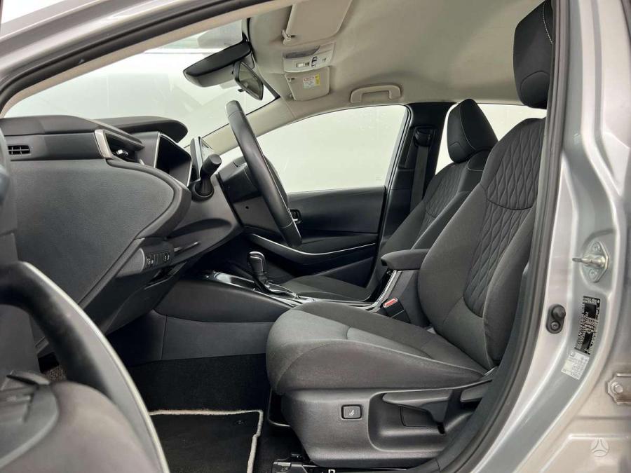 Pelēks Toyota Corolla 2022 Viļņa, ar dzinēja tilpumu 1.80 L un nobraukumu 157 tūkst. km par 16900 €, foto 12 vietnē AUTOMOTO.COM.LV