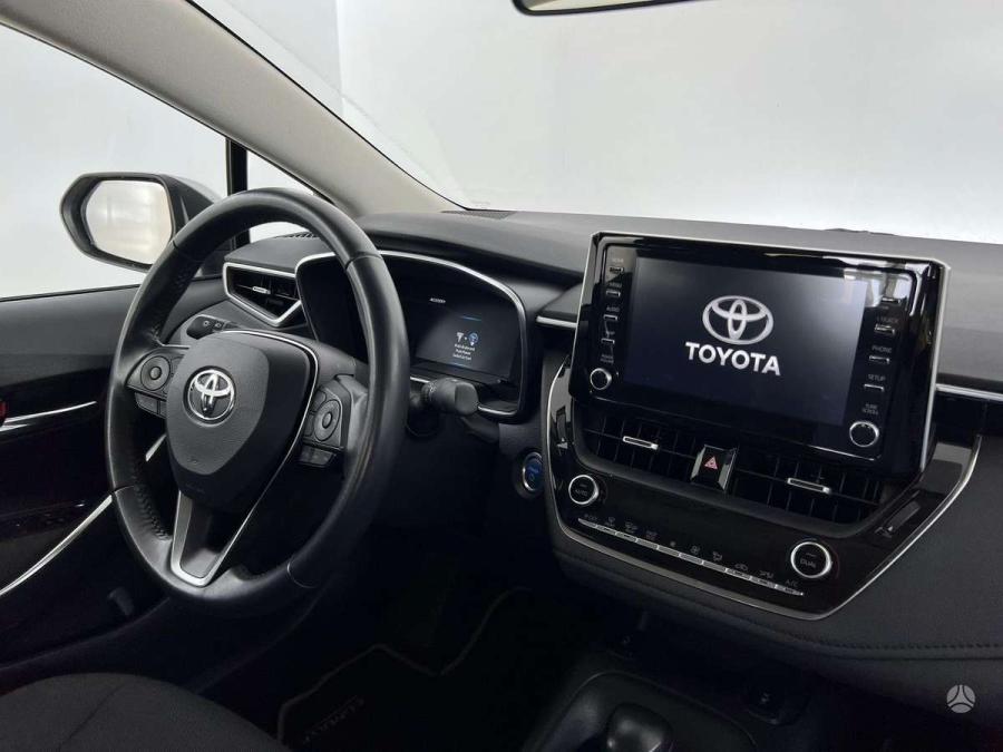 Pelēks Toyota Corolla 2022 Viļņa, ar dzinēja tilpumu 1.80 L un nobraukumu 157 tūkst. km par 16900 €, foto 15 vietnē AUTOMOTO.COM.LV