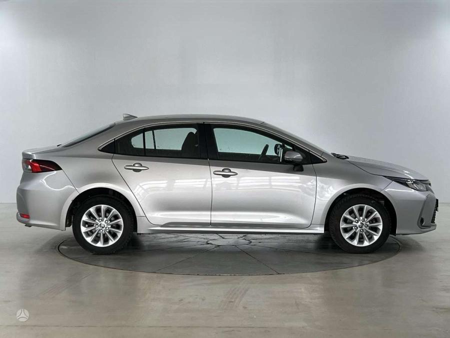 Pelēks Toyota Corolla 2022 Viļņa, ar dzinēja tilpumu 1.80 L un nobraukumu 157 tūkst. km par 16900 €, foto 17 vietnē AUTOMOTO.COM.LV