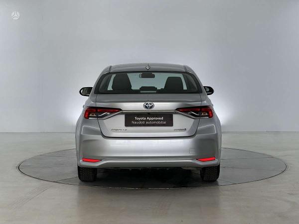 Pelēks Toyota Corolla 2022 Viļņa, ar dzinēja tilpumu 1.80 L un nobraukumu 148 tūkst. km par 17900 €, foto 4 vietnē AUTOMOTO.COM.LV