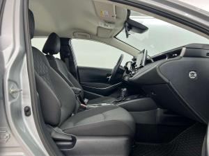 Grey Toyota Corolla 2022 in Vilnius, with an engine capacity of 1.49 L and mileage of 109 thousand km for 16900 €, photo 7 on AUTOMOTO.COM.LV
