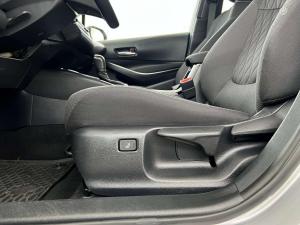 Grey Toyota Corolla 2022 in Vilnius, with an engine capacity of 1.49 L and mileage of 109 thousand km for 16900 €, photo 26 on AUTOMOTO.COM.LV