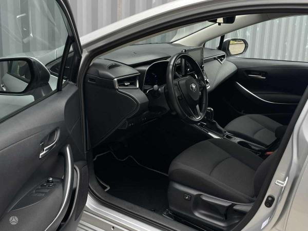 Grey Toyota Corolla 2022 in Vilnius, with an engine capacity of 1.80 L and mileage of 134 thousand km for 17500 €, photo 10 on AUTOMOTO.COM.LV