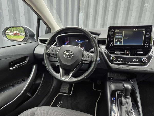 Grey Toyota Corolla 2022 in Vilnius, with an engine capacity of 1.80 L and mileage of 161 thousand km for 16500 €, photo 6 on AUTOMOTO.COM.LV