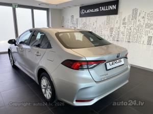 Pelēks Toyota Corolla 2022 Tallina, ar dzinēja tilpumu 1.80 L un nobraukumu 63 tūkst. km par 19900 €, foto 3 vietnē AUTOMOTO.COM.LV