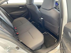 Pelēks Toyota Corolla 2022 Tallina, ar dzinēja tilpumu 1.80 L un nobraukumu 63 tūkst. km par 19900 €, foto 9 vietnē AUTOMOTO.COM.LV