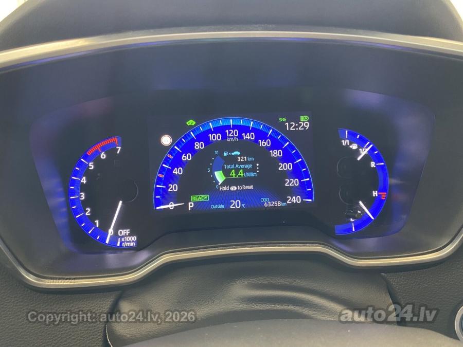 Pelēks Toyota Corolla 2022 Tallina, ar dzinēja tilpumu 1.80 L un nobraukumu 63 tūkst. km par 19900 €, foto 13 vietnē AUTOMOTO.COM.LV
