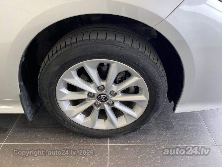 Pelēks Toyota Corolla 2022 Tallina, ar dzinēja tilpumu 1.80 L un nobraukumu 63 tūkst. km par 19900 €, foto 15 vietnē AUTOMOTO.COM.LV