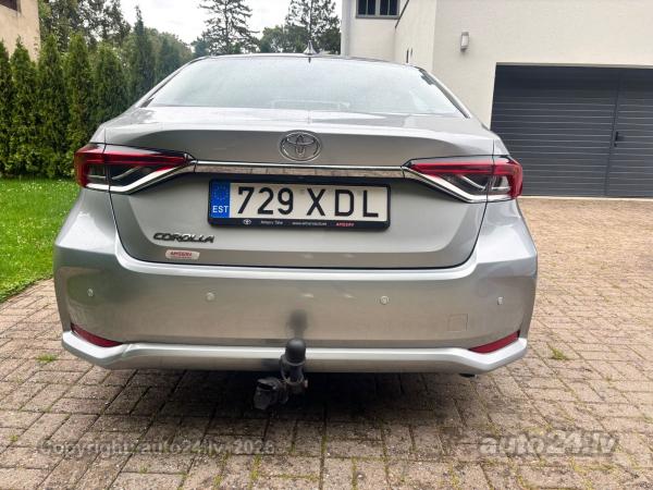Pelēks Toyota Corolla 2022 Tallina, ar dzinēja tilpumu 1.50 L un nobraukumu 63 tūkst. km par 18000 €, foto 6 vietnē AUTOMOTO.COM.LV