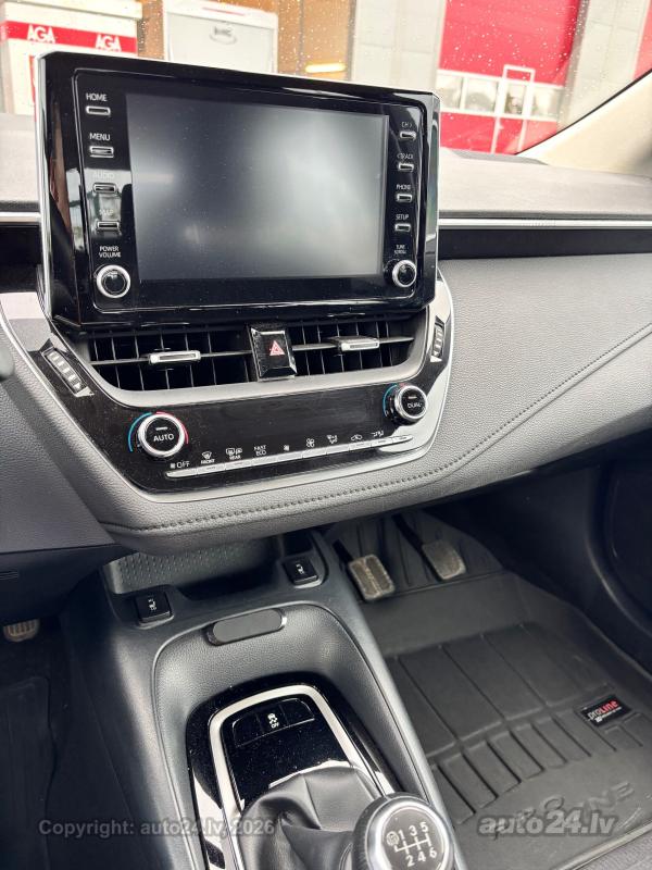 Pelēks Toyota Corolla 2022 Tallina, ar dzinēja tilpumu 1.50 L un nobraukumu 63 tūkst. km par 18000 €, foto 7 vietnē AUTOMOTO.COM.LV