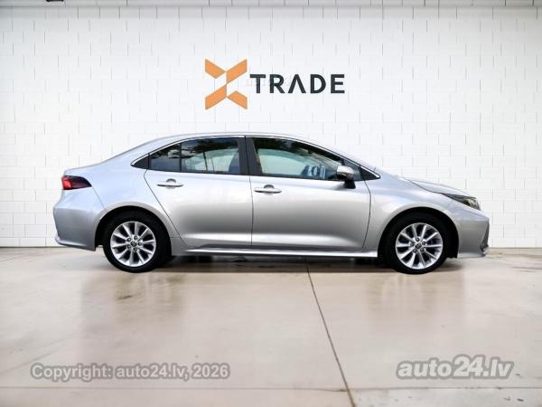 Grey Toyota Corolla 2022 in Tallinn, with an engine capacity of 1.50 L and mileage of 63 thousand km for 16990 €, photo 8 on AUTOMOTO.COM.LV