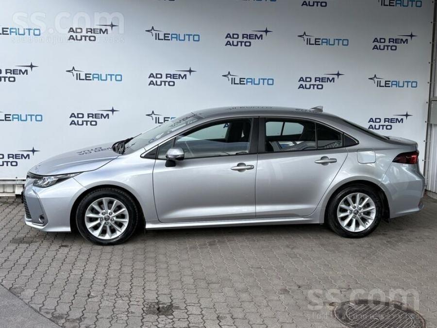 Pelēks Toyota Corolla 2022 Rīga, ar dzinēja tilpumu 1.50 L un nobraukumu 138 tūkst. km par 13900 €, foto 3 vietnē AUTOMOTO.COM.LV
