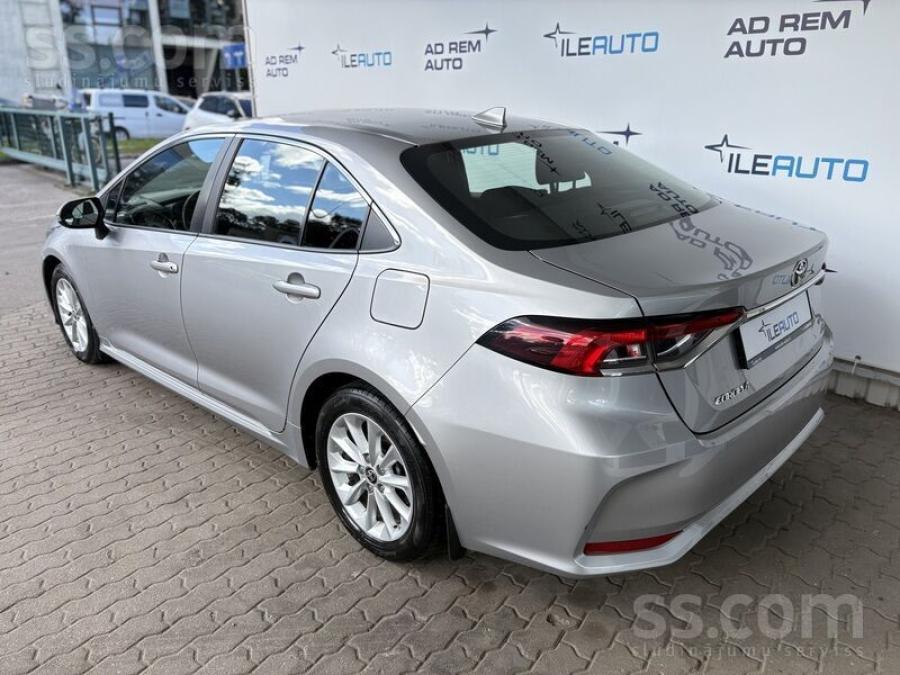 Pelēks Toyota Corolla 2022 Rīga, ar dzinēja tilpumu 1.50 L un nobraukumu 138 tūkst. km par 13900 €, foto 4 vietnē AUTOMOTO.COM.LV