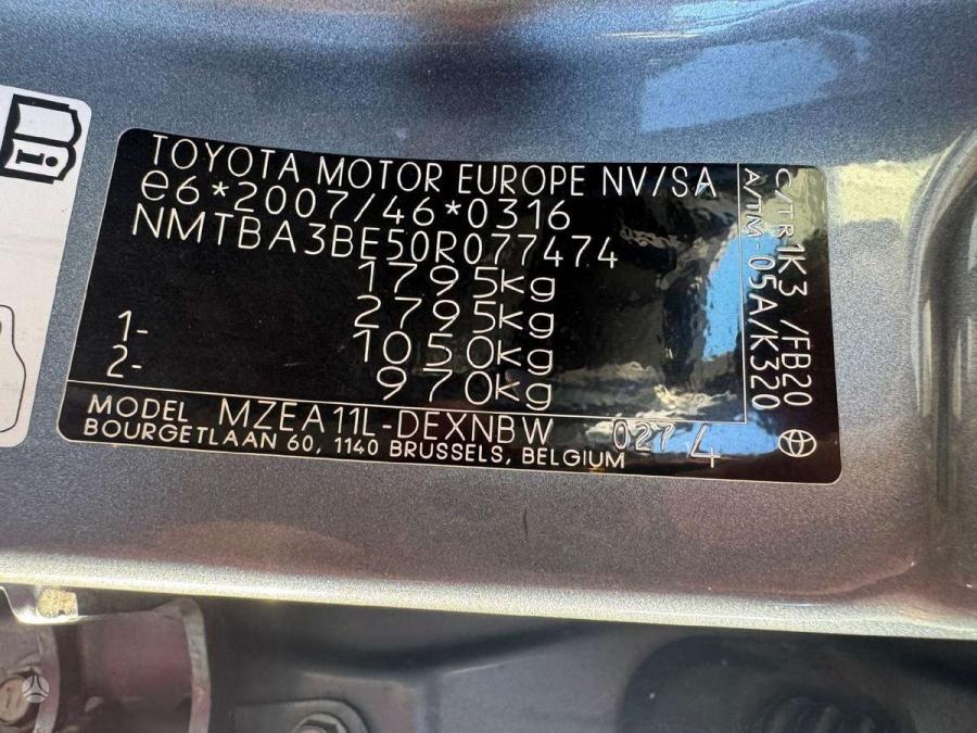 Grey Toyota Corolla 2023 in Siauliai, with an engine capacity of 1.49 L and mileage of 65 thousand km for 17900 €, photo 27 on AUTOMOTO.COM.LV