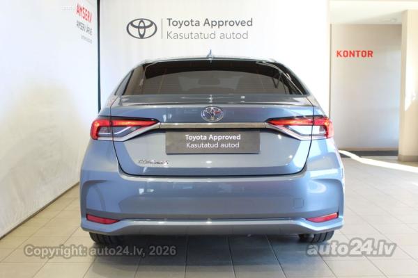 Grey Toyota Corolla 2023 in Tallinn, with an engine capacity of 1.50 L and mileage of 47 thousand km for 17990 €, photo 4 on AUTOMOTO.COM.LV