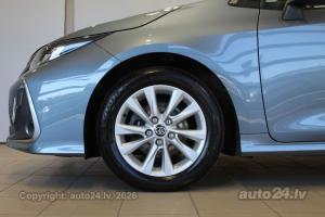 Pelēks Toyota Corolla 2023 Tallina, ar dzinēja tilpumu 1.50 L un nobraukumu 47 tūkst. km par 17990 €, foto 13 vietnē AUTOMOTO.COM.LV