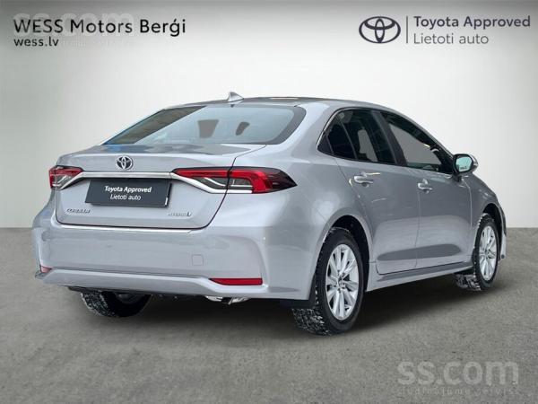 Grey Toyota Corolla 2023 in Riga, with an engine capacity of 1.80 L and mileage of 73 thousand km for 22490 €, photo 2 on AUTOMOTO.COM.LV