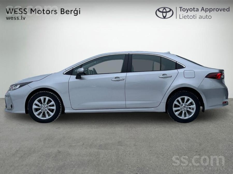 Pelēks Toyota Corolla 2023 Rīga, ar dzinēja tilpumu 1.80 L un nobraukumu 73 tūkst. km par 22490 €, foto 4 vietnē AUTOMOTO.COM.LV