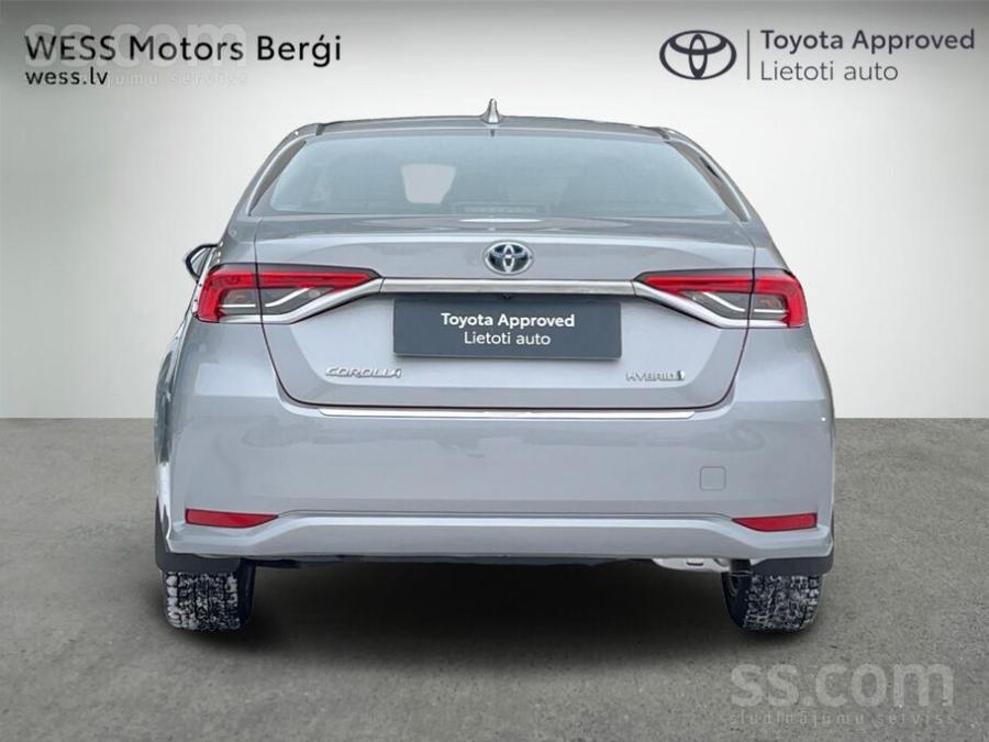 Pelēks Toyota Corolla 2023 Rīga, ar dzinēja tilpumu 1.80 L un nobraukumu 73 tūkst. km par 22490 €, foto 5 vietnē AUTOMOTO.COM.LV