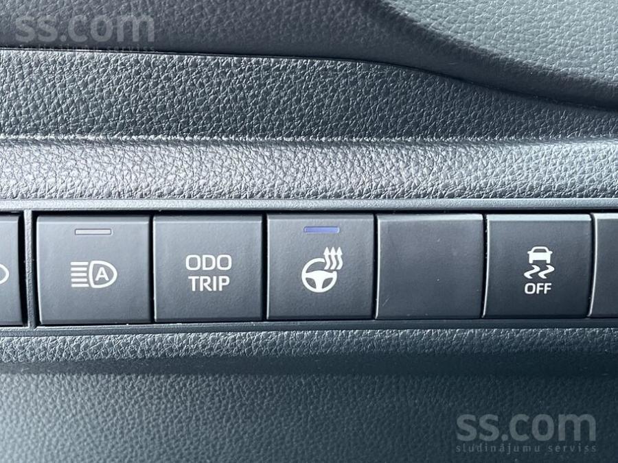 Pelēks Toyota Corolla 2023 Rīga, ar dzinēja tilpumu 1.80 L un nobraukumu 73 tūkst. km par 22490 €, foto 21 vietnē AUTOMOTO.COM.LV